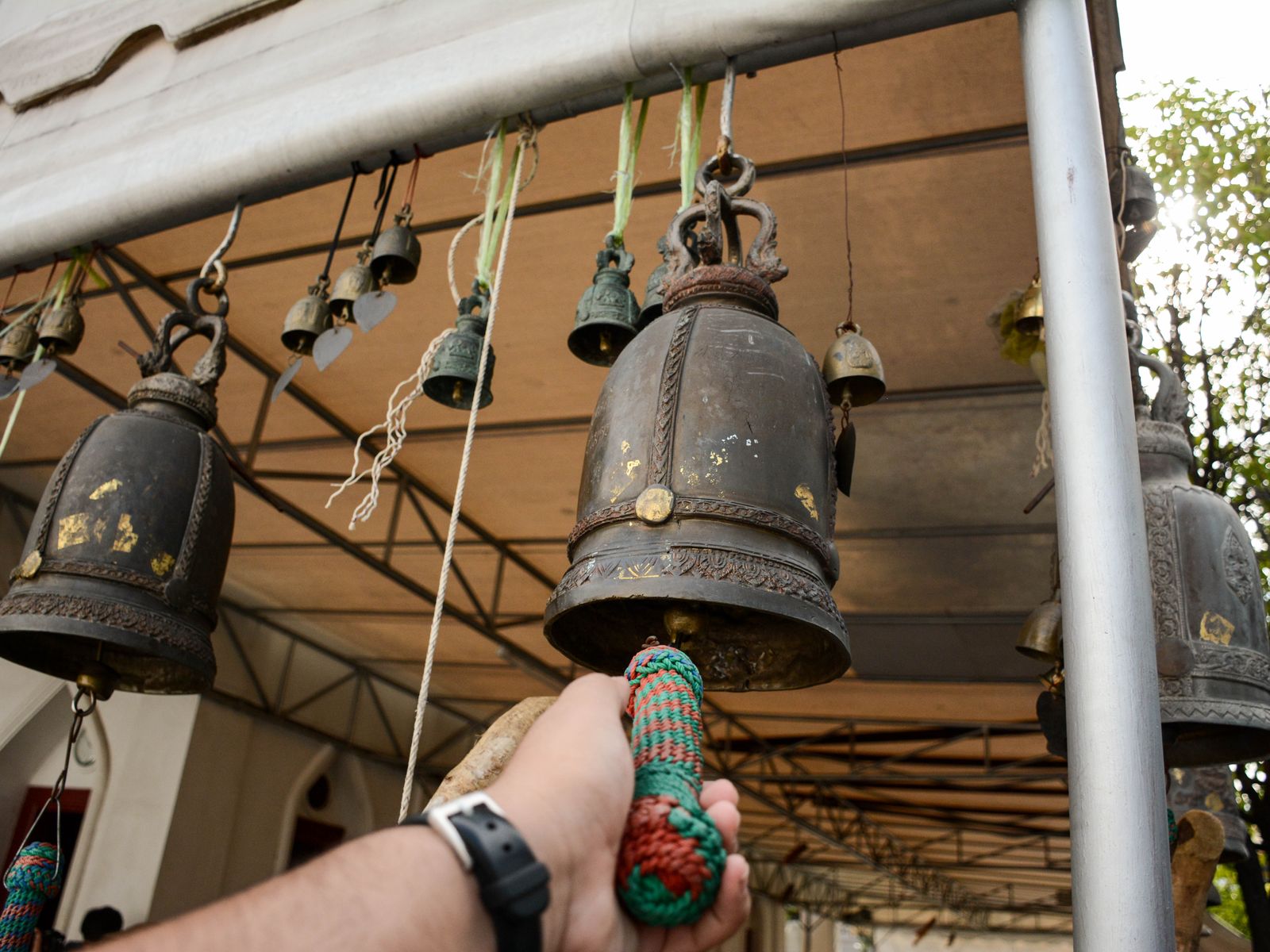 Wat Rakang Kositaram | TakeMeTour