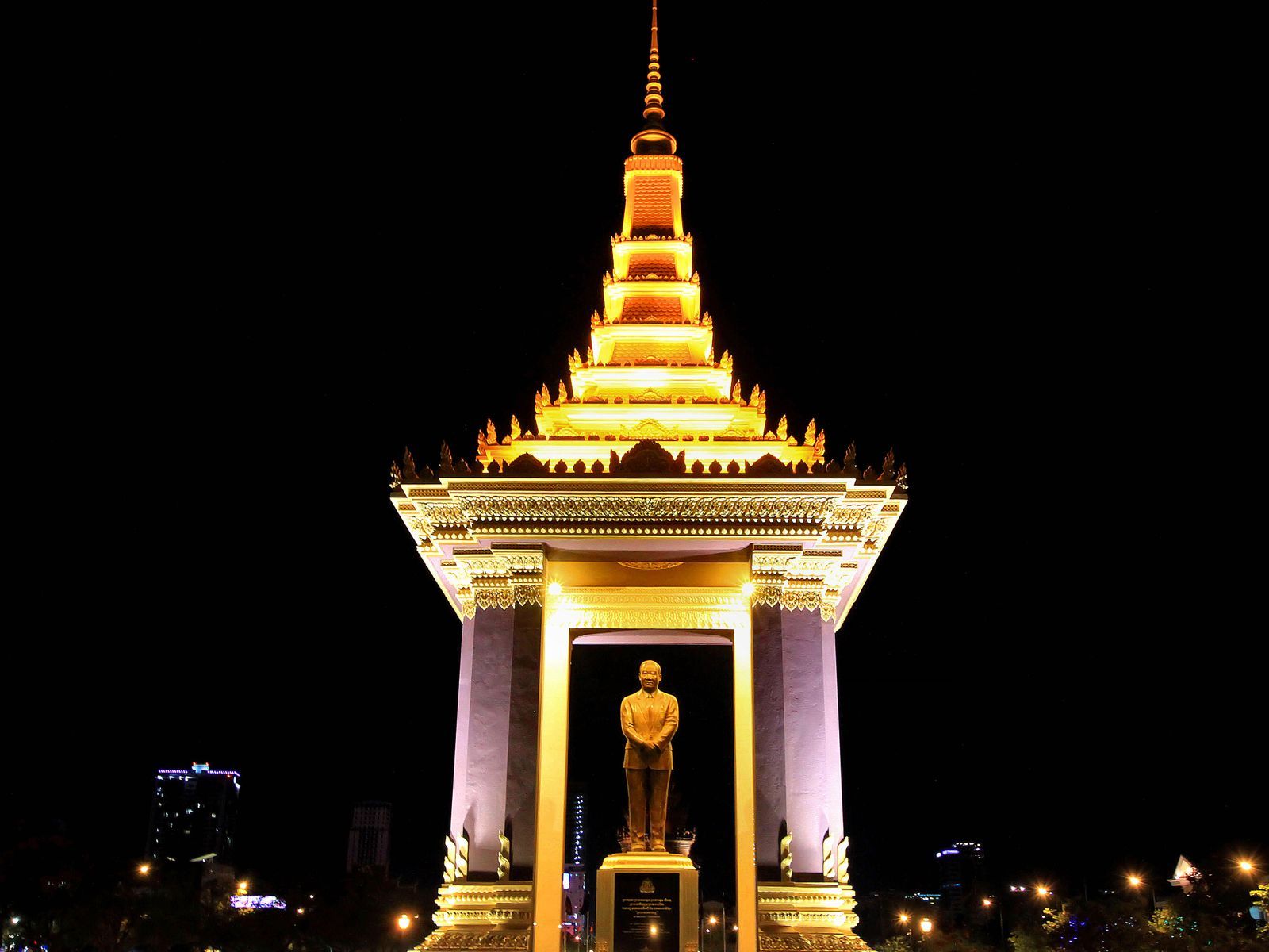 norodom sihanouk, statue of king father norodom sihanouk, independence ...