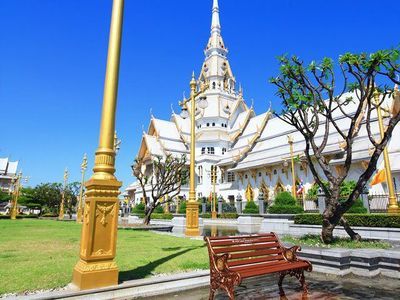 Explore Chachoengsao and Famous Temples - TakeMeTour